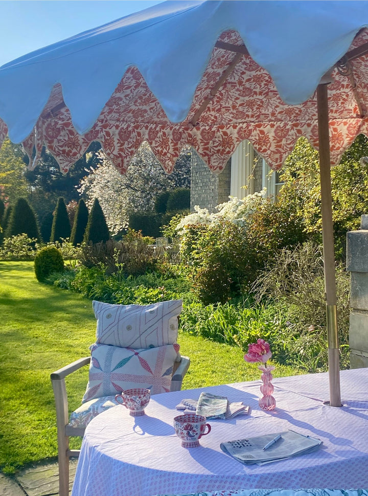 Luxury Garden Parasols and Gazebos Supplier | Parasol-UK